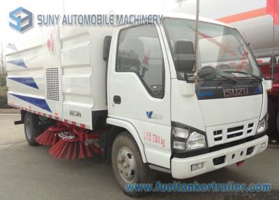 China Isuzu 4000L 4000KG Dust Clear Road Sweeping Truck 4 X 2 88kw / 120hp for sale