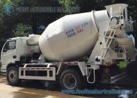 China 4 x 2 Mini Concrete Mixer Pump Truck Manual Control  3 Cubic Meter For ​Powerful Powertrain for sale