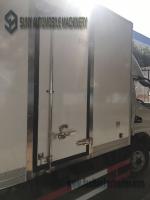 China 1-4 Ton  JAC 4x2 Light Refrigerator Van Truck / Dry Box Van Cargo Truck 3308 Mm Wheel Base for sale
