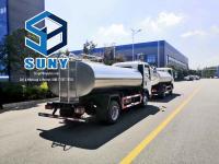 China 5000 L HOWO Smaller Stainless Steel Water Tanker Truck 4x2 Milk Tanker Transport Vehicle for sale