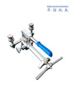 China Portable Pneumatic Hand Pump Calibrator Pressure Generator 60bar 0.05% F.S for Air Media for sale