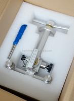 China HS702 Portable Pneumatic Pressure Test Pump for Various Industrial Applications for sale