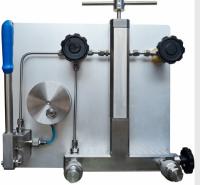 China Stainless Steel Hydraulic Pressure Comparator 2500bar for Lab Gauge Calibration for sale