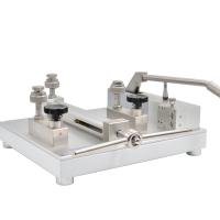 China Professional Handheld HS721 Pneumatic Calibration Hand Pump for Precise Pressure Control for sale