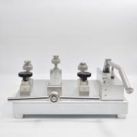 China 0.95-140bar Pneumatic Comparison Pump with Output Interface Connection M20X1.5Fx2 14Kgs for sale