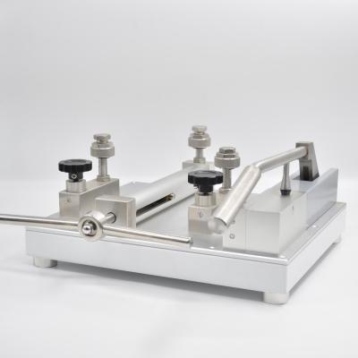 China Pneumatic Pressure Calibrator 140 bar Control Valve Calibration Pump -0.95 to 140 bar for sale
