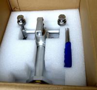 China 0.1mbar Adjustment Resolution HS703 Hand-operated Calibration Pressure Source in Buna-N for sale