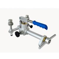 China Handheld Pressure Calibrator Pump 60bar Portable Pressure Calibrator 0.05% F.S Accuracy for sale