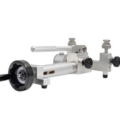 China HS705 700bar Portable Manual Hydraulic Pressure Test Pump for Accurate Calibration for sale