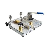 China Professional Hydraulic Hand Pump for Effortless Pressure Comparison Test 0-1000bar for sale
