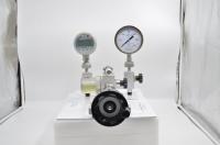 China Hydraulic Oil Pressure Comparator 0-700 bar Portable Calibration Pump HS705 for sale