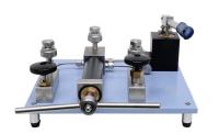 China HS721 Pneumatic Vacuum Pressure Comparator 0.95 to 60 bar 10Pa Resolution for sale
