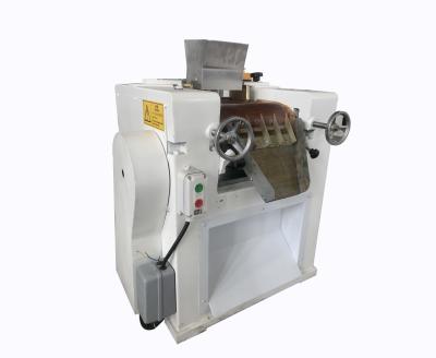 China High Stability Toilet Soap Production Line Mixing Machine S-405 Three-Roller Grinder/Soap Noodle Grinder Factory for sale