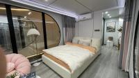 China Luxury Outdoor Office Pod 2 Bedroom Commercial Space With Kitchen Steel Structure for sale