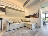 China Prefabricated Outdoor Office Pod High Privacy Eco Friendly With A Terrace for sale