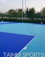 China PP Material Basketball Sport Flooring Tiles 304.8mm Wear-Resistant Click-Lock System for Sports Venues for sale