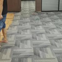 China Washable Nylon Tile Carpet Printed Hotel Carpet 60.96cmx60.96cm for in Commercial Room for sale
