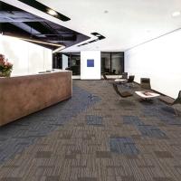 China Modern Style 50x50 Square PE Backing Office Carpet Tiles for Busy Commercial Offices for sale