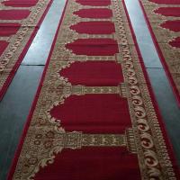 China Soft Mosque Wall to Wall Carpet with Medium Pile Height and Extensive Color Selection for sale