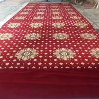 China Prayer Mosque Style Soft Carpet Rug Muslim Wall to Wall Prayer Carpet Roll for Home for sale