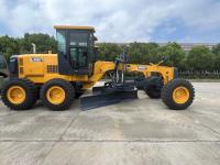 China Heavy Equipment Motor Grader M135 6 Forward And 3 Revers Air Conditioning for sale