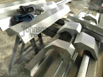 China 42CrMo Bending Punch Tool 3100x150x71.31mm for CNC Bending Machines with HRC42-60 Hardness for sale