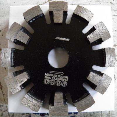 China 120mm Tuck Point Diamond Blade with 12 Segments and Protection Teeth for Concrete Cutting for sale
