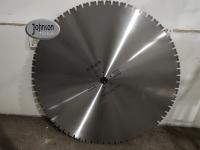 China 1200mm Single U Tooth Diamond Wall Saw Blade for Concrete Cutting 68 Segments for sale