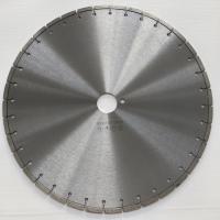 China 600mm Diamond Road Saw Blade for Concrete and Asphalt Cutting - 4.4mm Segment Thickness with Laser Welding for sale