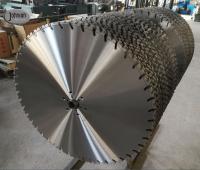 China 800mm Laser Diamond Wall Saw Blade for Reinforced Concrete - 40mm Segment Length, 46 Teeth for sale