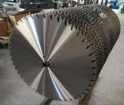 China 800mm Laser Diamond Wall Saw Blade for Reinforced Concrete - 40mm Segment Length, 46 Teeth for sale