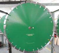 China 450mm Laser Welded Diamond Saw Blade for Cutting Cured Concrete 18 Inch 32 Teeth for sale