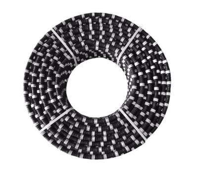 China 11mm Spring Rubber Diamond Concrete Saw Blade - 40m/s Cutting Speed with 37 Beads/Meter for Reinforced Concrete for sale