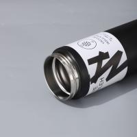 China 304 Stainless Steel Japandi Design Style 550ml Double Wall Vacuum Flask With Handle for sale