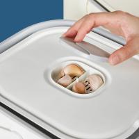 China Customizable Logo Food Grade PP Plastic Rice Storage Container with Spoon 5-10kg Load for sale