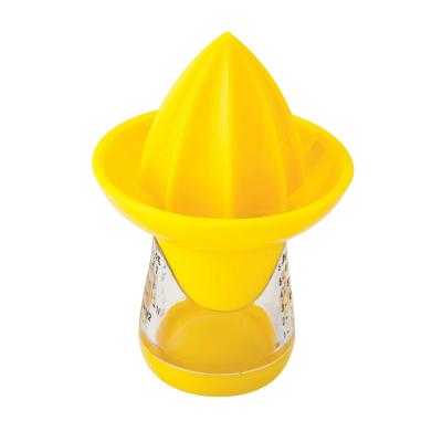 China Effortlessly Extract Juice with 8*11CM 85g Portable Plastic Lime Squeezer for sale