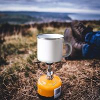China Custom Logo Enamel Camping Coffee Mug Europe Design Style with HANDGRIP Accessories for sale