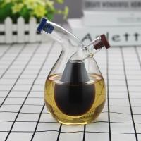 China Convenient Glass 2 in 1 Separator Oil Water Sauce Pot for Kitchen 350ml 100ml Capacity for sale