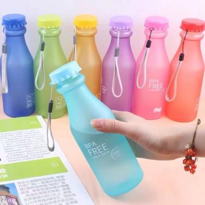 China Unbreakable 550mL BPA Free Water Bottle in Candy Colors for School Children 6.8x20cm for sale