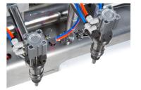 China Electric Liquid Filling Packaging Machine , Horizontal Dual Head Piston Filler for sale