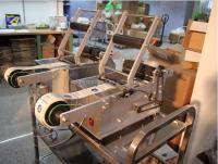 China Adhesive Stickers Packaging Labeling Machine Semi Automatic For Food Beverage for sale