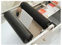 China 220V Packaging Labeling Machine , Adhesive Sticker Labeling Machine With Date Printer for sale