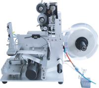 China No Air Bubble Packaging Labeling Machine Flat Surface With Date Printer for sale