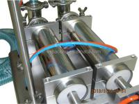 China High Speed Pneumatic Liquid Filling Machine, Double Head Sunflower Oil Filler, Liquid Soap Filling Machine for sale