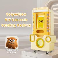 China DlY Souvenir Vending Machine 100 Item Capacity and LCD Screen Display for sale