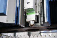 China Raycus CNC Fiber Laser Cutting Machine 6000mm 3300w For Galvanized Steel Pipe for sale