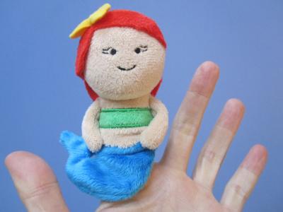 China 12cm Mermaid Plush Finger Puppets Soft Fabric Blue Red Toddler Toys OEM Custom Logo for sale