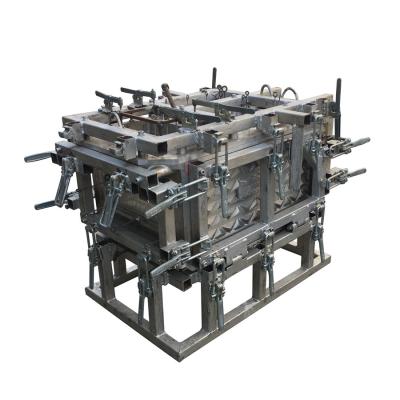 China Custom Heavy-Duty Cast Aluminum Rotomolding Mold with Diamond Pattern & Steel Skeleton Cage for Insulated Cooler Boxes & Water Containers for sale