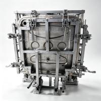 China Custom Heavy-Duty Cast Aluminum Rotomolding Mold with Reinforced Steel Cage & Multi-Point Clamping System for Large Industrial Plastic Boxes for sale
