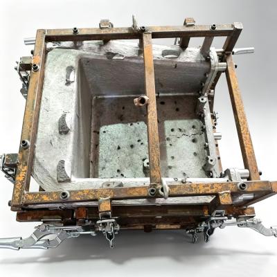 China Custom Deep-Draw Cast Aluminum Rotomolding Mold with Heavy Steel Cage & Toggle Clamps for Industrial Containers & Heavy-Duty Storage Boxes for sale